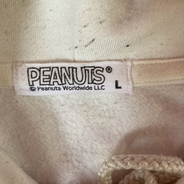 Vintage Vintage Snoopy Peanuts world famous spell out | Grailed