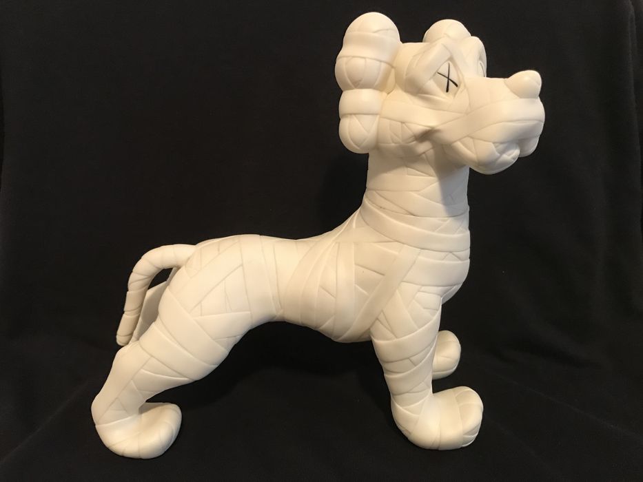 Kaws KAWS Original Fake x NEIGHBORHOOD ZOOTH Dog White Edition Super ...