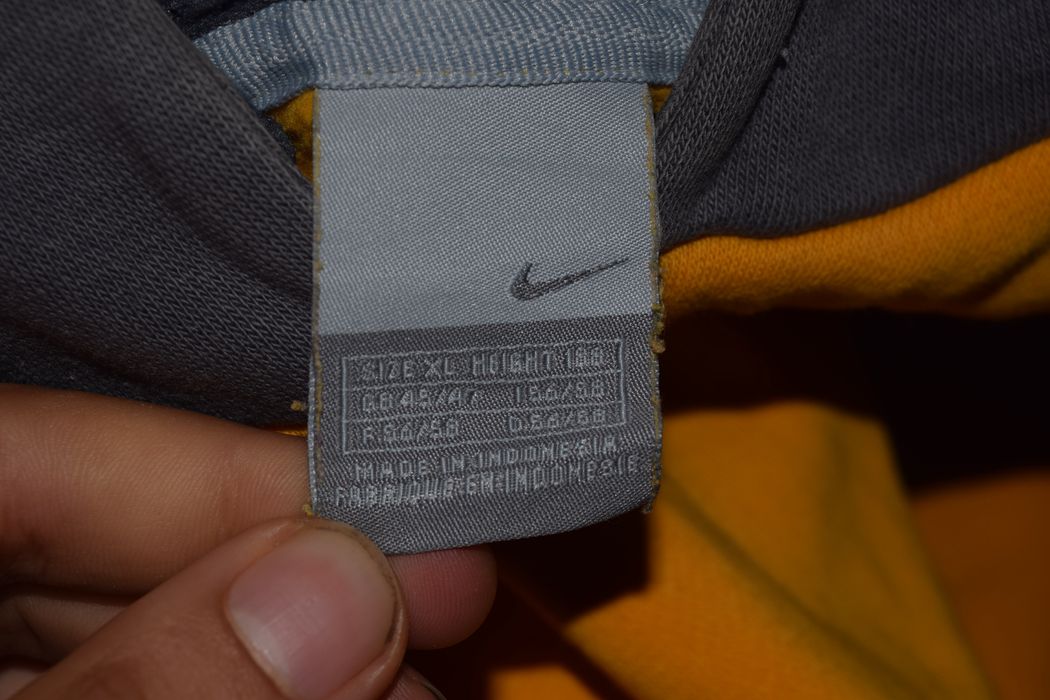 Nike Vintage 90s Nike COR72Z Hoodie | Grailed