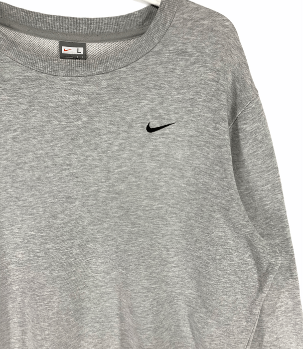 Nike Nike swoosh small logo sweatshirt | Grailed