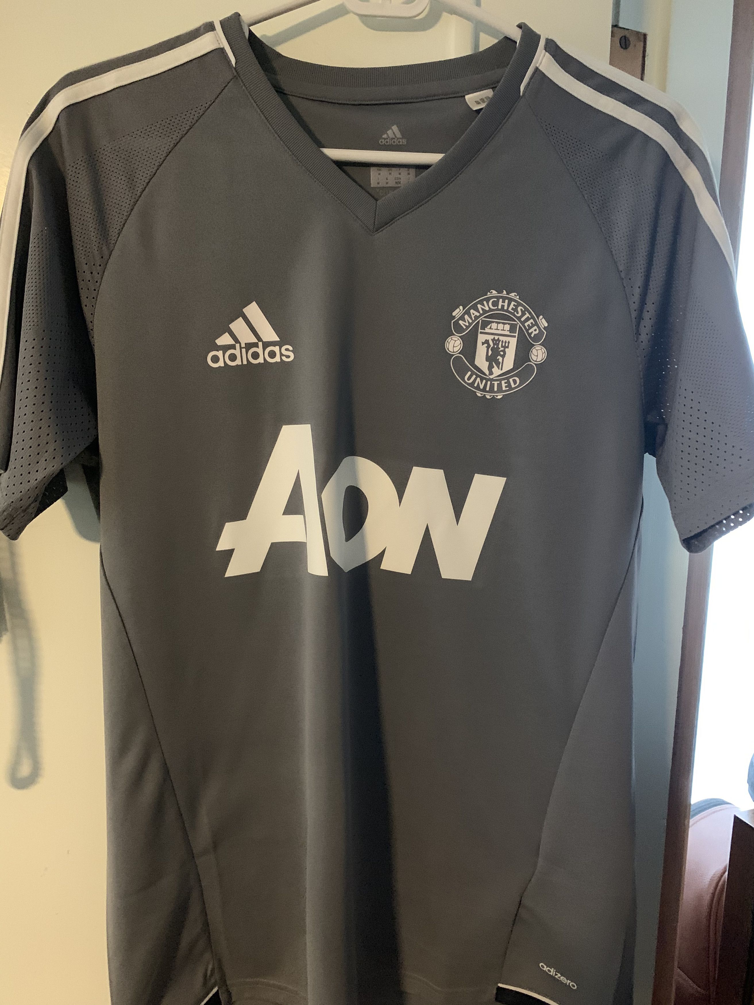Adidas Manchester United Training Kit 17-18 | Grailed