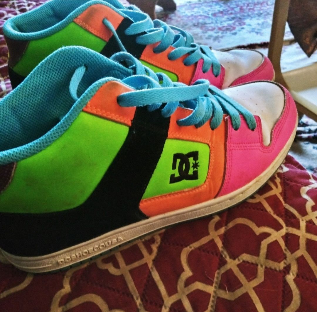 DC used but like new 9.5 hightop DCs | Grailed