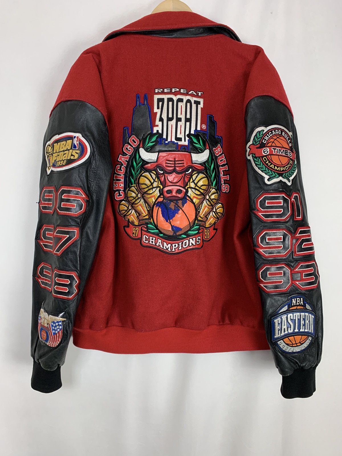 Vintage Chicago Bulls Jeff Hamilton 3PEAT Champions | Grailed
