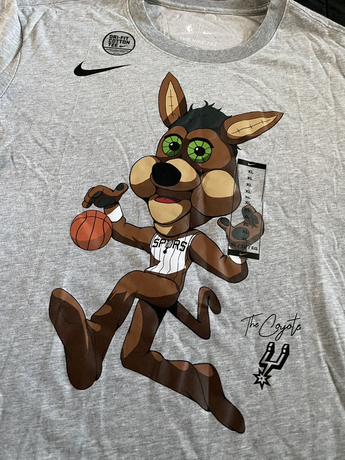 Nike × Streetwear × Vintage San Antonio Spurs Mascot The Coyote shirt ...