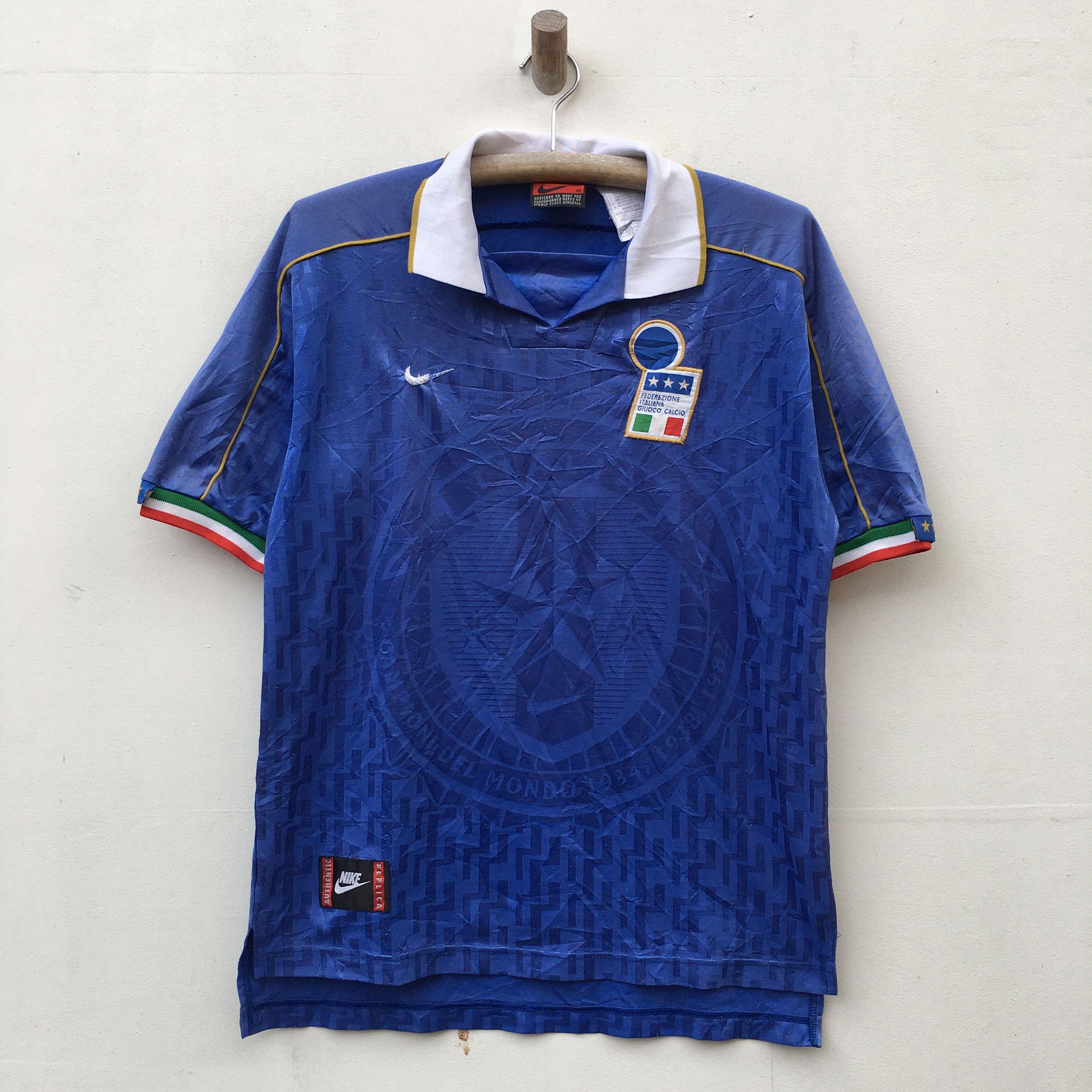 Nike × Sports Specialties × Streetwear Vintage Nike Italy 90s Uniform ...