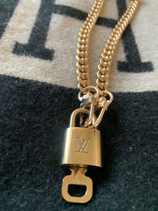 Louis Vuitton Lock Chain Necklace | Grailed