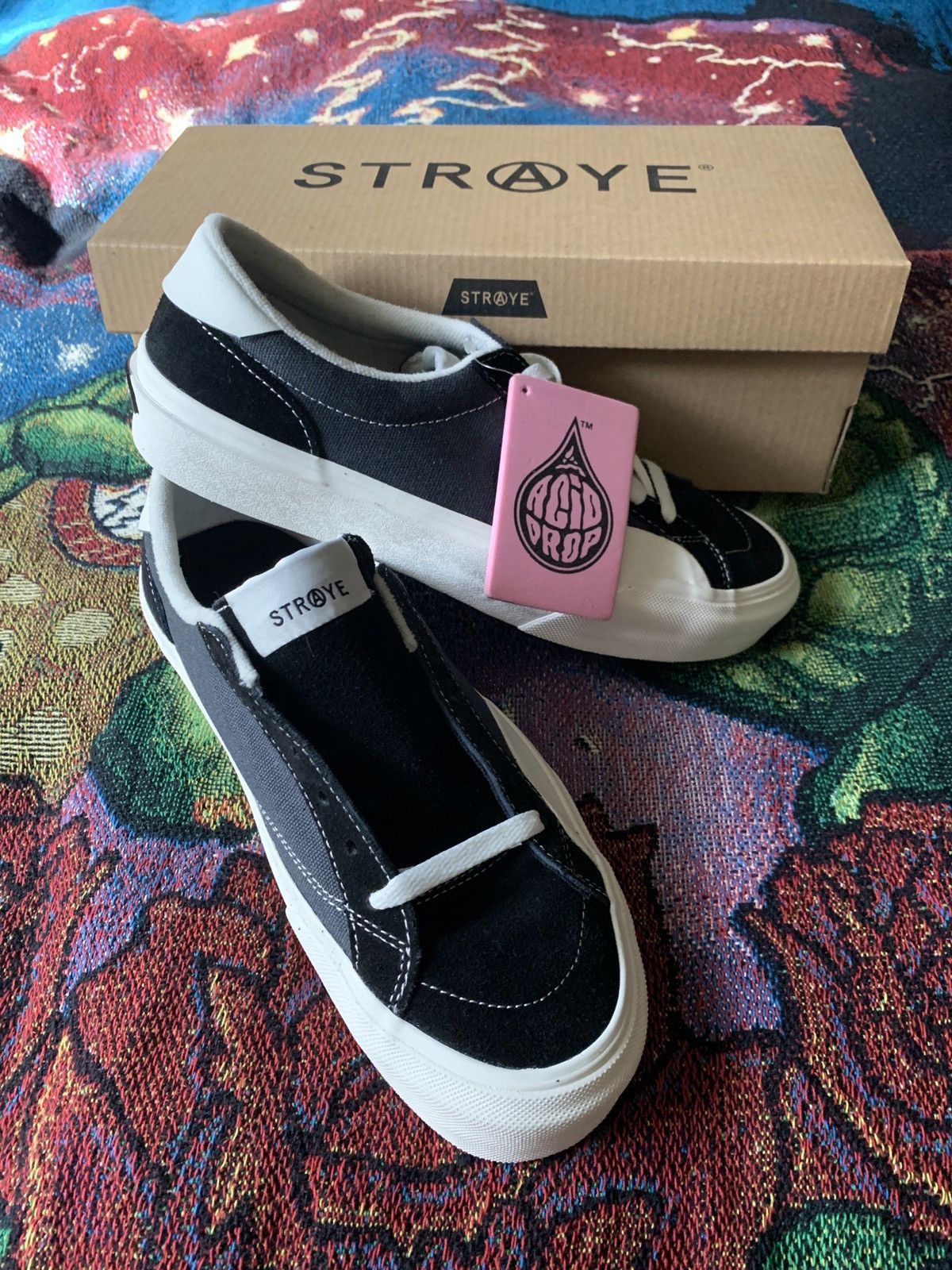 Stray Logan - Carbon Cream | Grailed