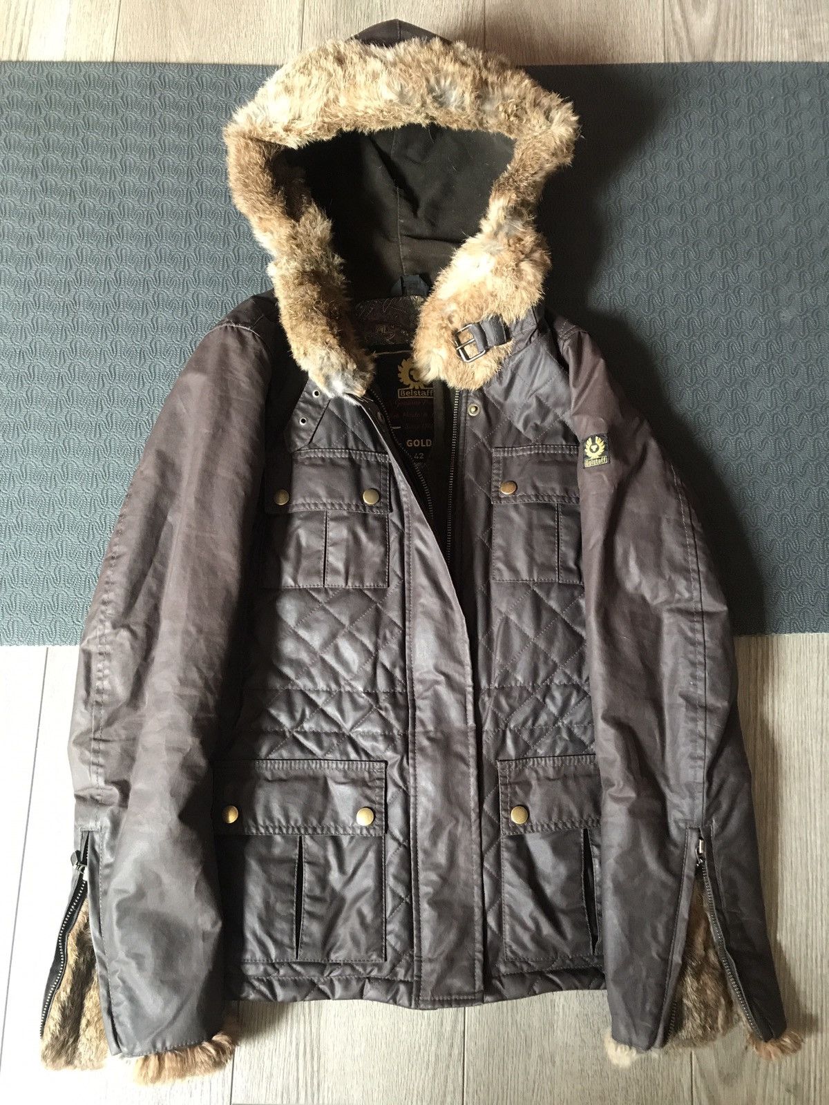 Belstaff Belstaff GOLD Label waxed cotton FUR Jacket | Grailed Belstaff Belstaff GOLD Label waxed cotton FUR Jacket | Grailed