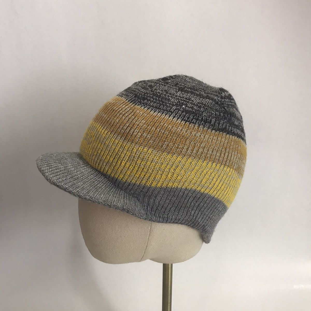 Streetwear × Volcom Vintage Volcom beanie streetwear newsboy hats | Grailed