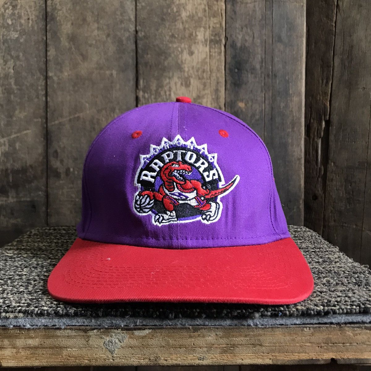 Vintage Vintage Toronto Raptors Snapback Hat | Grailed