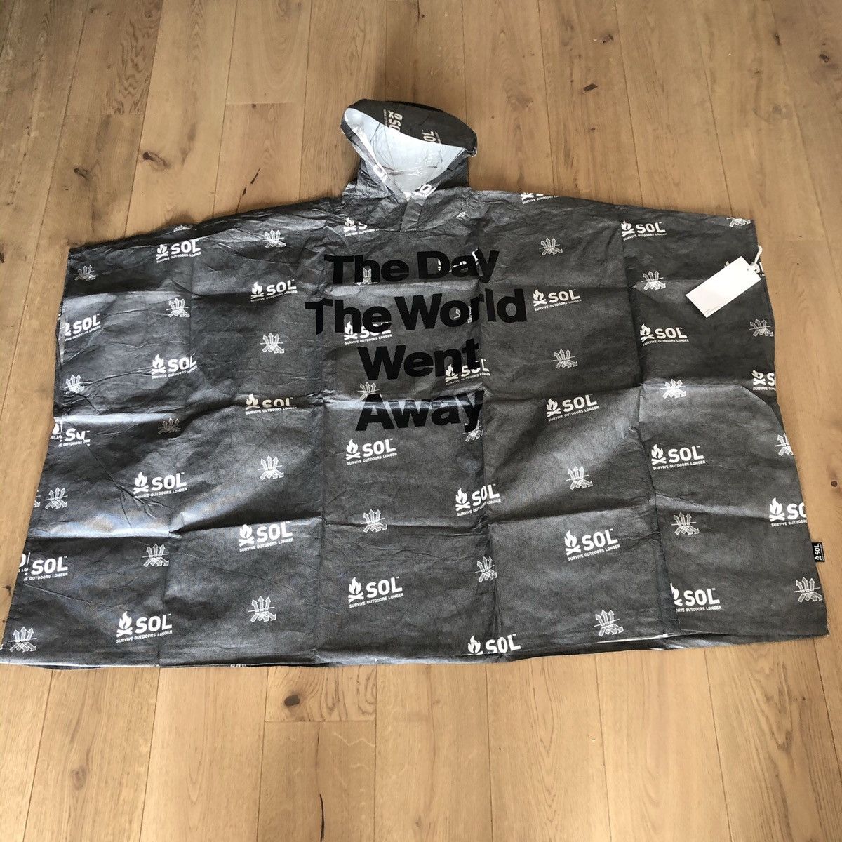 Takahiromiyashita The Soloist. Sol Oversized poncho cape | Grailed