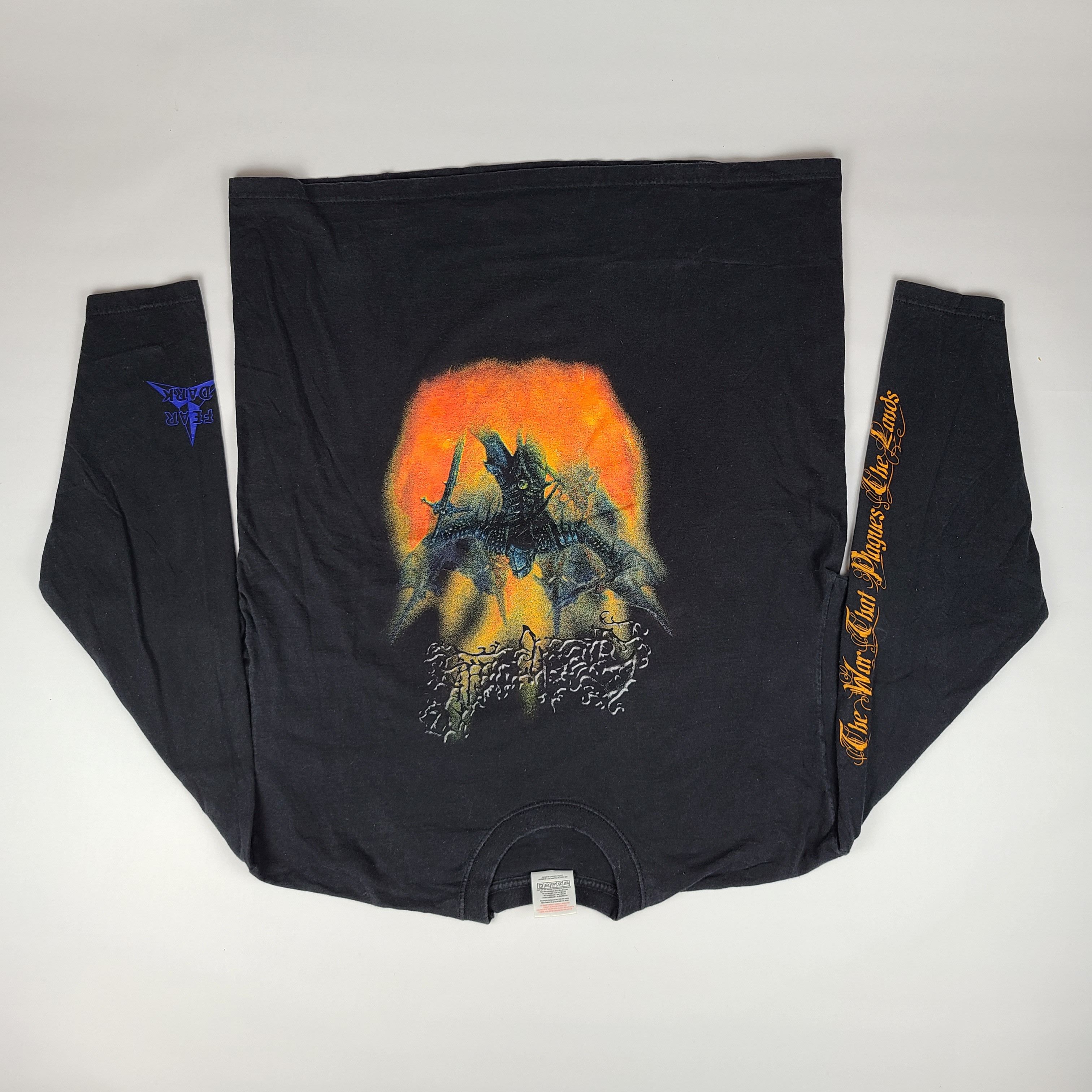 Band Tees × Vintage Slechtvalk - The war that plagues the land | Grailed