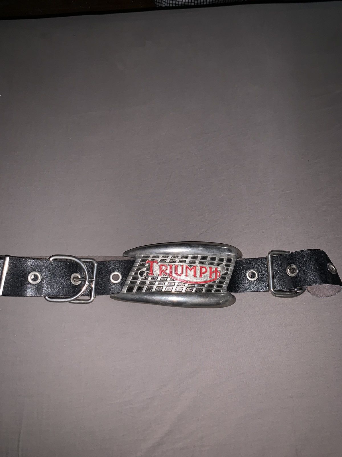 Vintage Vintage 80’s Triumph tank badge kidney belt ☠️ LondonStylee ...