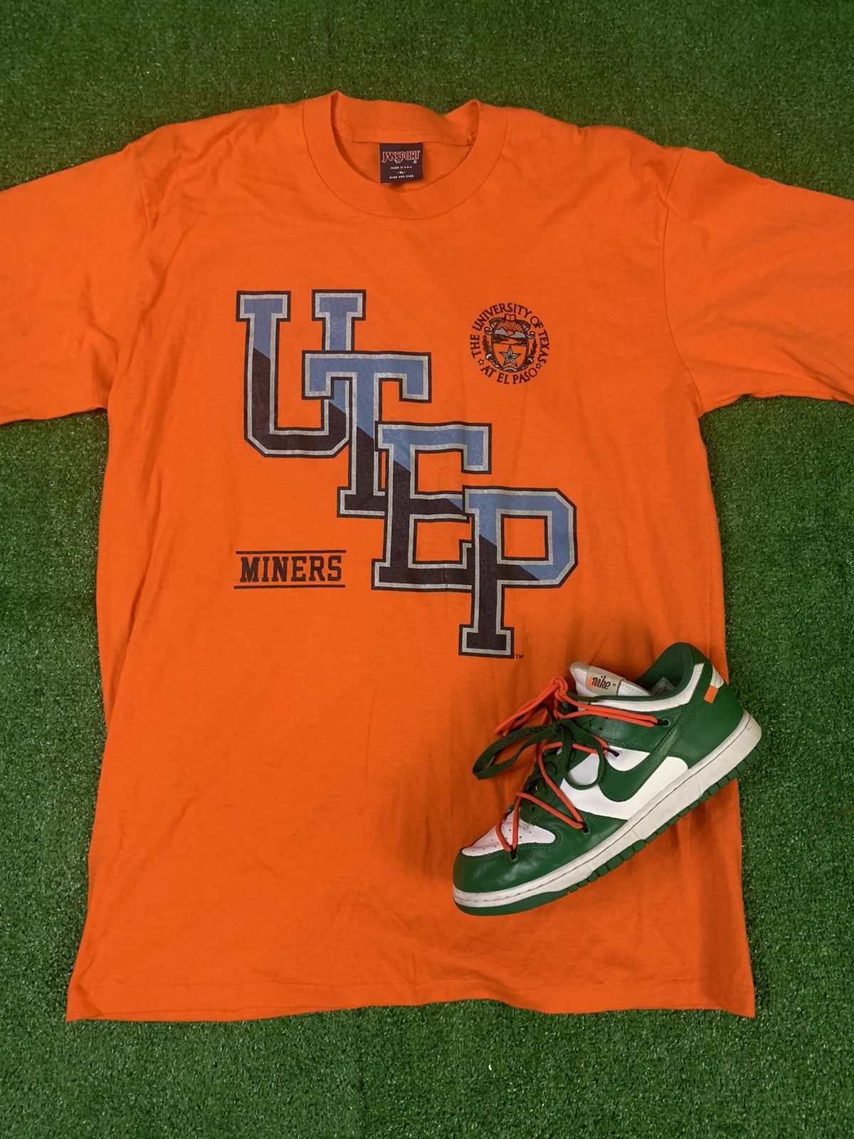 Jansport × Vintage Vintage Utep Miners tee | Grailed