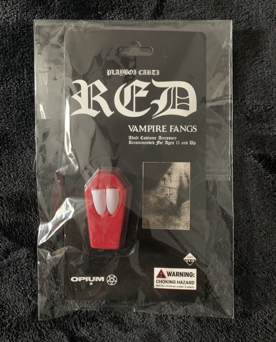 Playboi Carti Playboi Carti WLR “Vampire Fangs” Collectible Set Merch ...