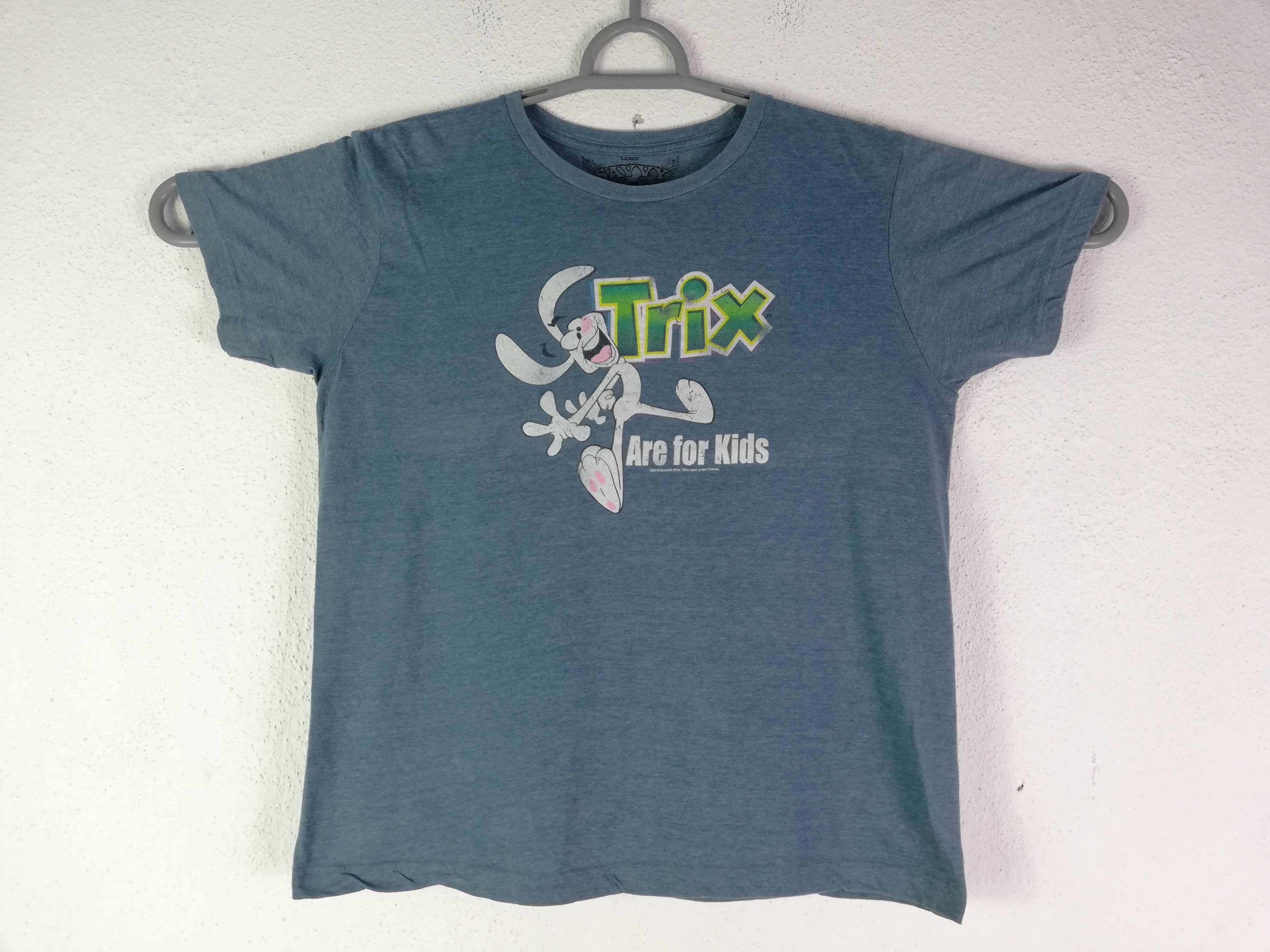 Streetwear Vintage Trix Cereal T Shirts Large | Grailed