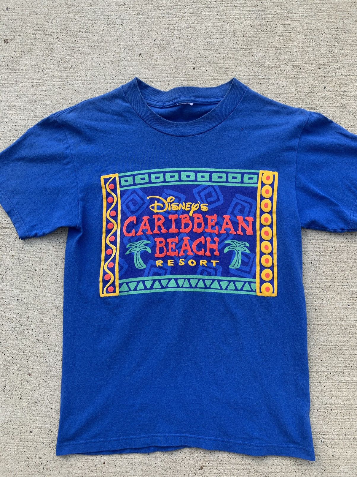 Disney × Vintage vintage disneys caribbean beach resort t shirt Blue ...
