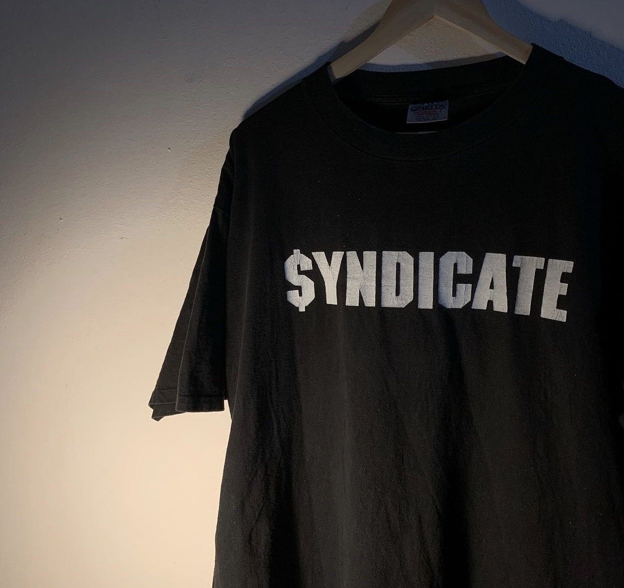Rap Tees × Rhythm × Syndicate Distressed 80s Rhyme Syndicate Records ...