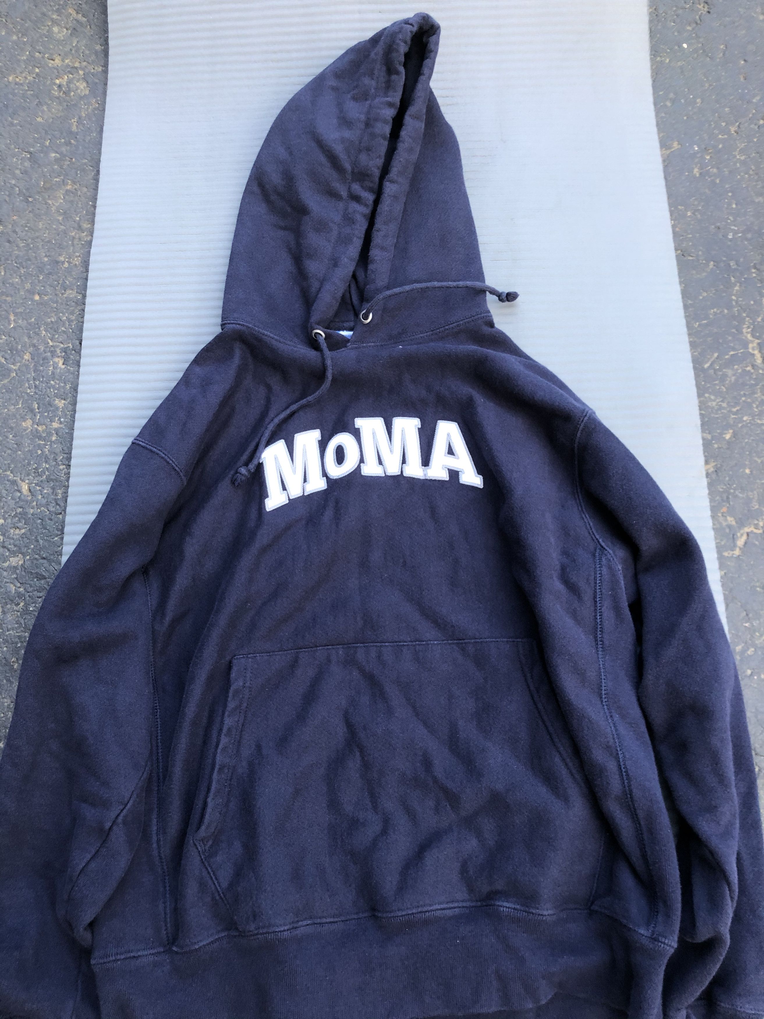 Champion × Moma Navy Blue Museum of Modern Art (MoMA) Champn Hoodie ...