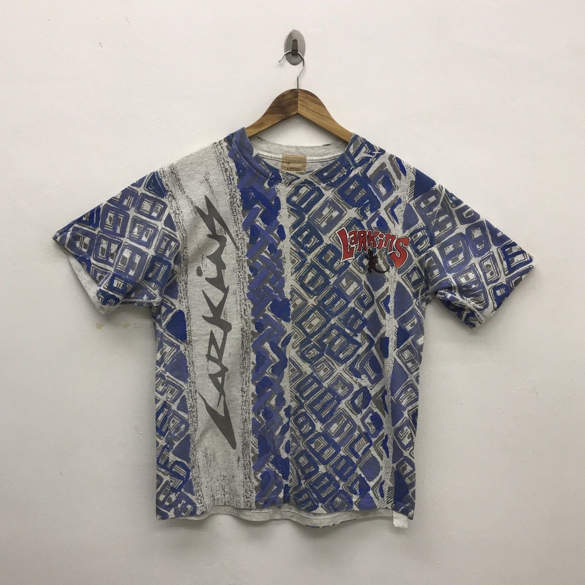 Vintage LARKINS Gecko Vintage All Over Print T-Shirt | Grailed