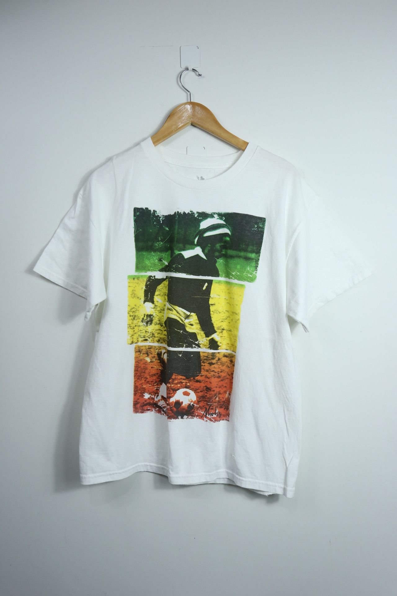 Vintage Bob Marley Football Photo T shirt (L) | Grailed