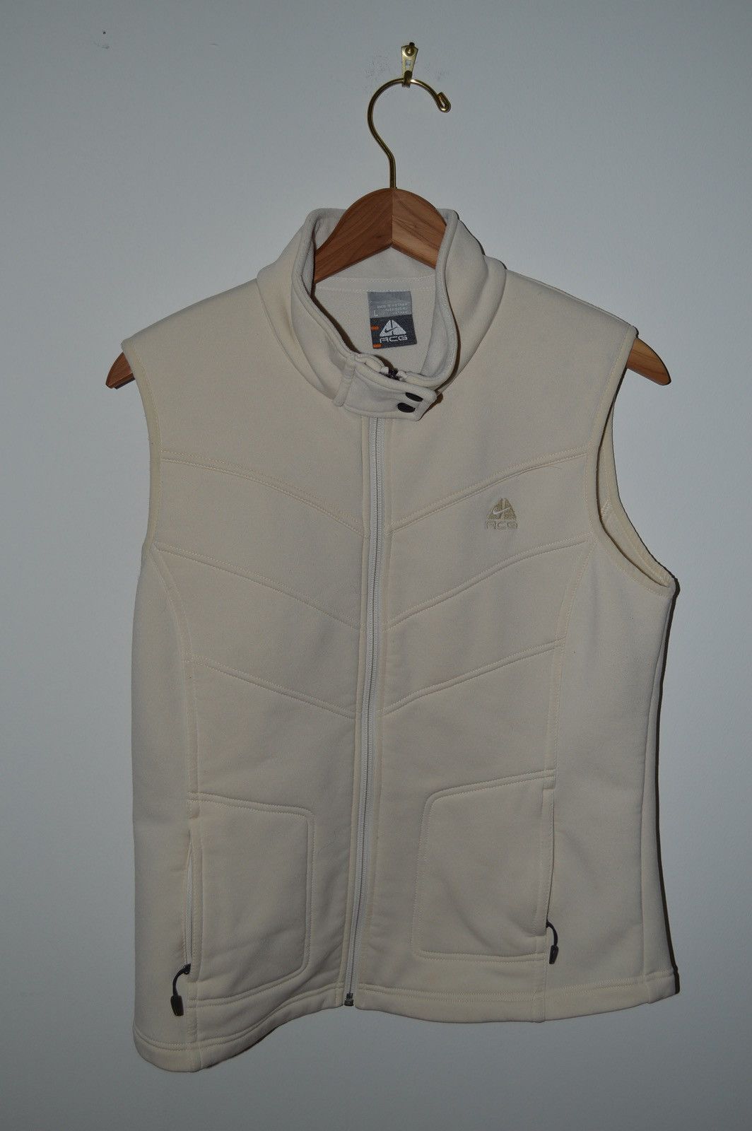 Nike ACG × Vintage Nike ACG Beige Utility Vest | Grailed