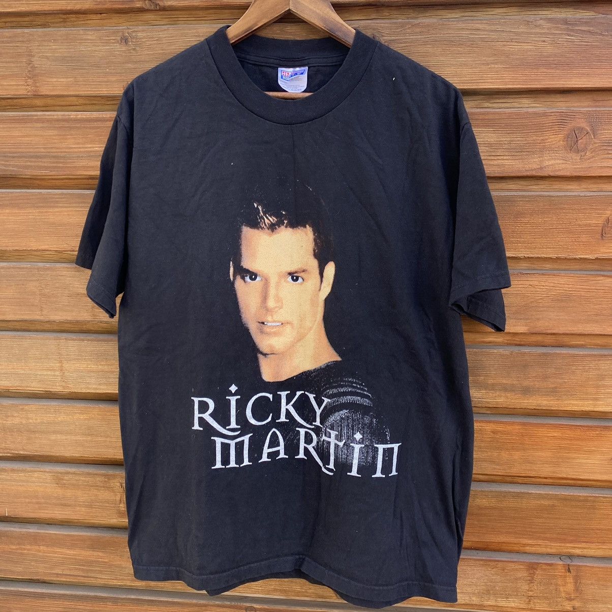 Vintage Vintage 90s Ricky Martin Livin the Vida Loca Tour shirt L | Grailed