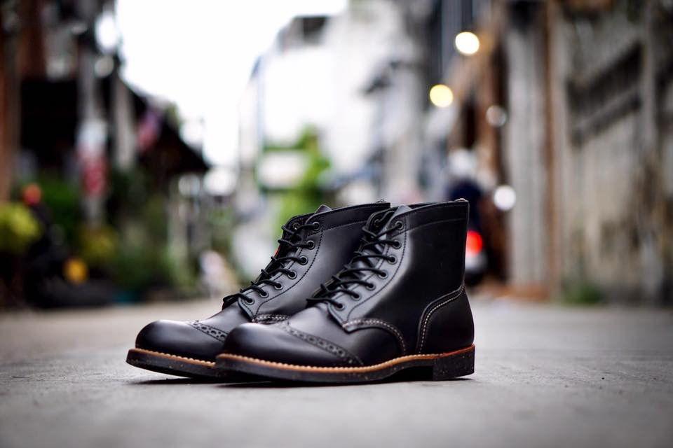 Red Wing Red Wing Heritage Brogue Iron Ranger Boot- 8126 | Grailed