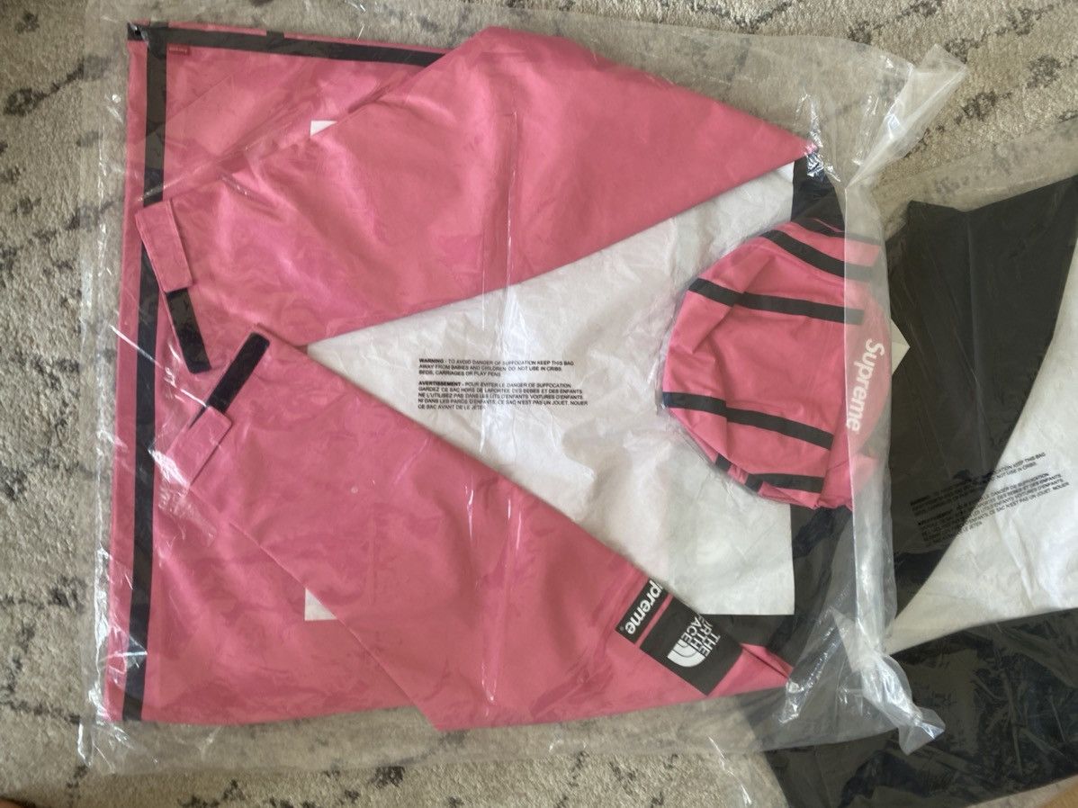 Supreme × The North Face Supreme x Northface Summit Series Outer Tape ...