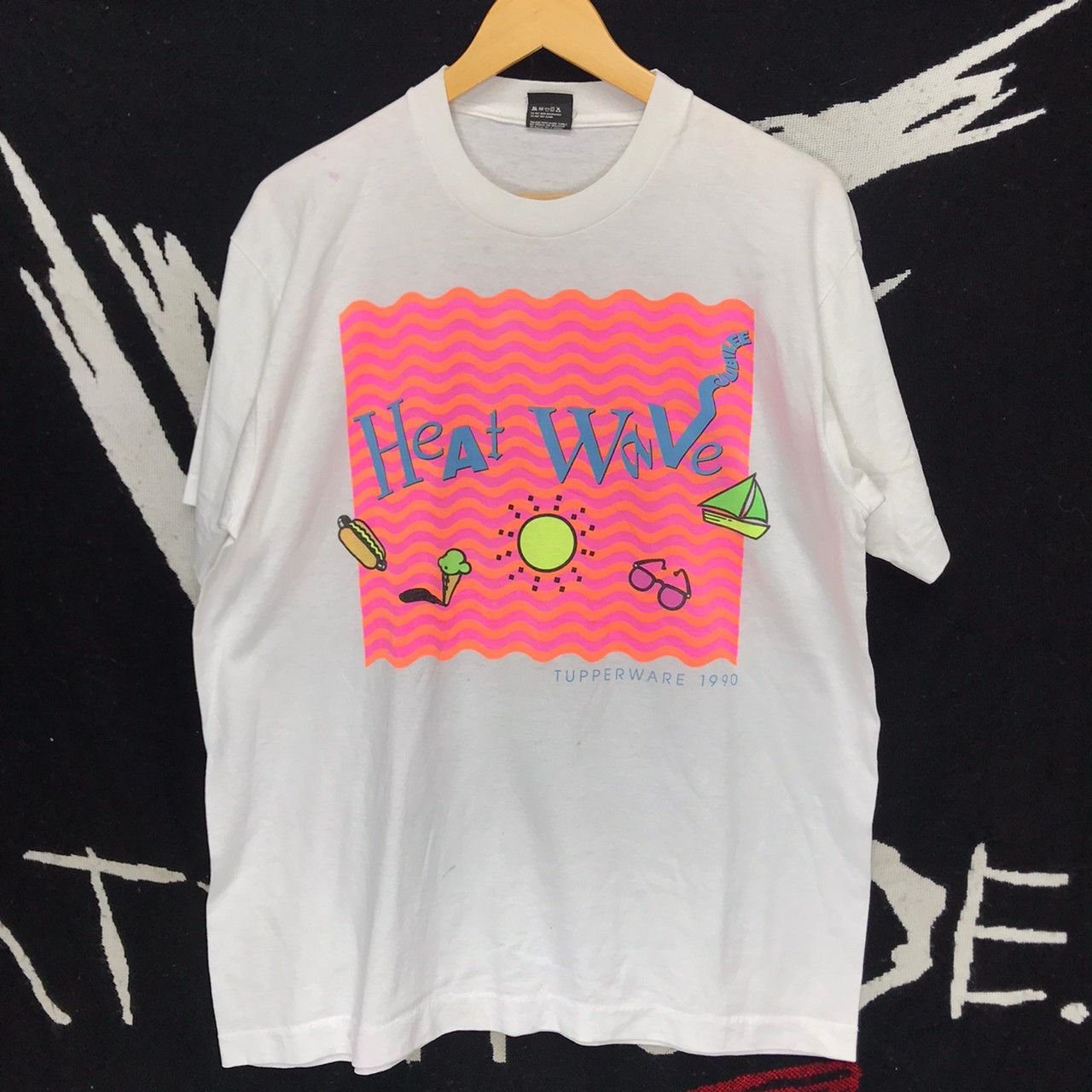Art × Vintage Tupperware Heat Wave Jubilee Vintage 1990 Pop Art Shirt ...