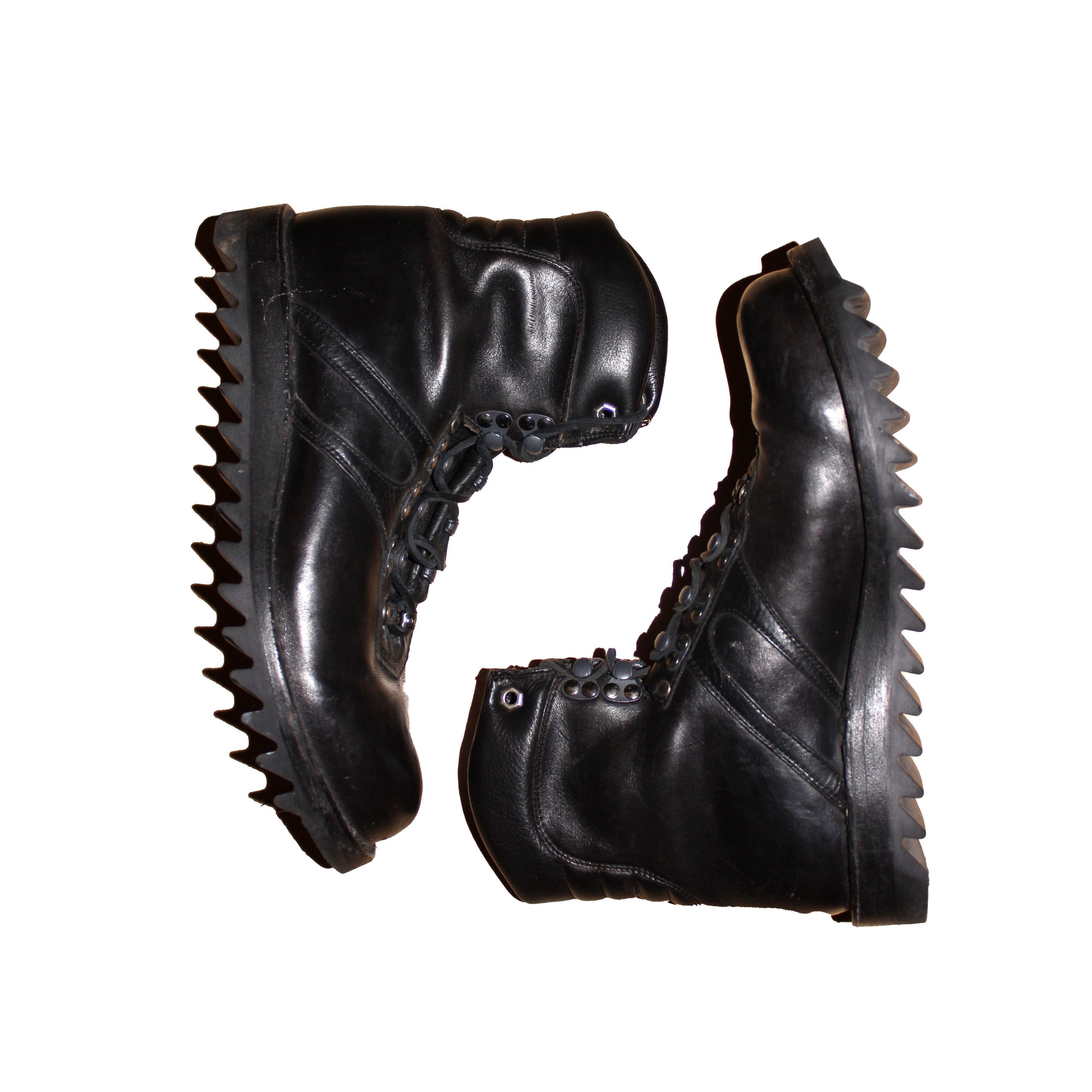 Yuketen Leather Utility Ripple Vibram Sole Boots | Grailed