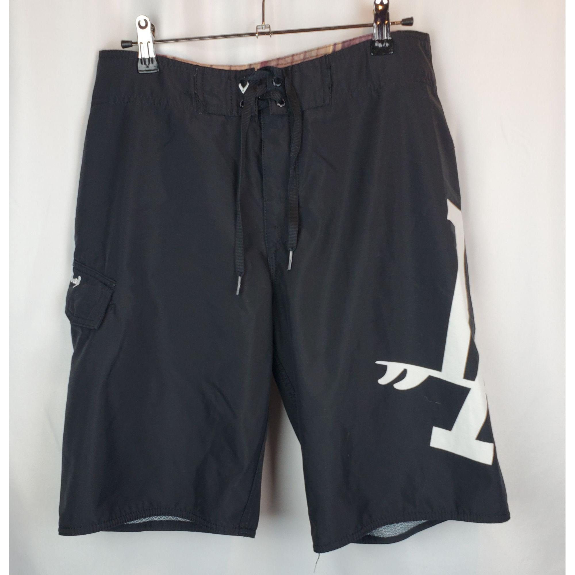 Quicksilver Quicksilver Black White Los Angeles Vacation Pool Beach ...