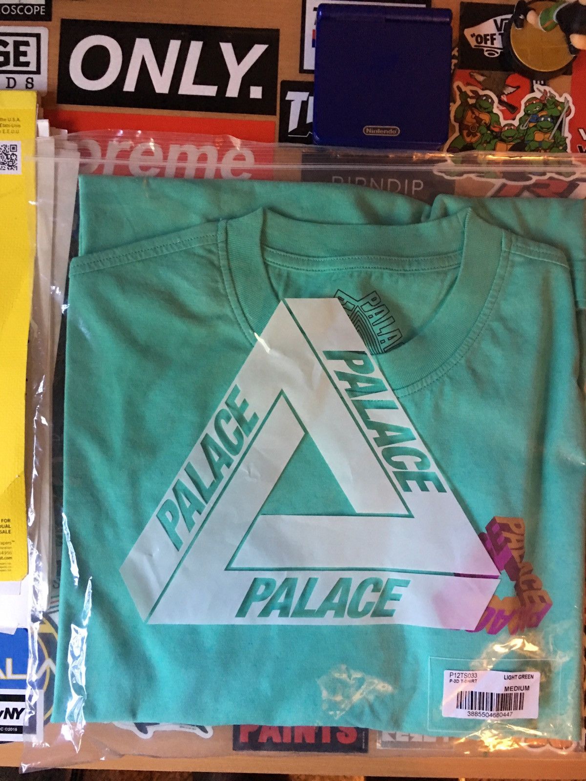 Palace Palace p-3D tri-ferg | Grailed