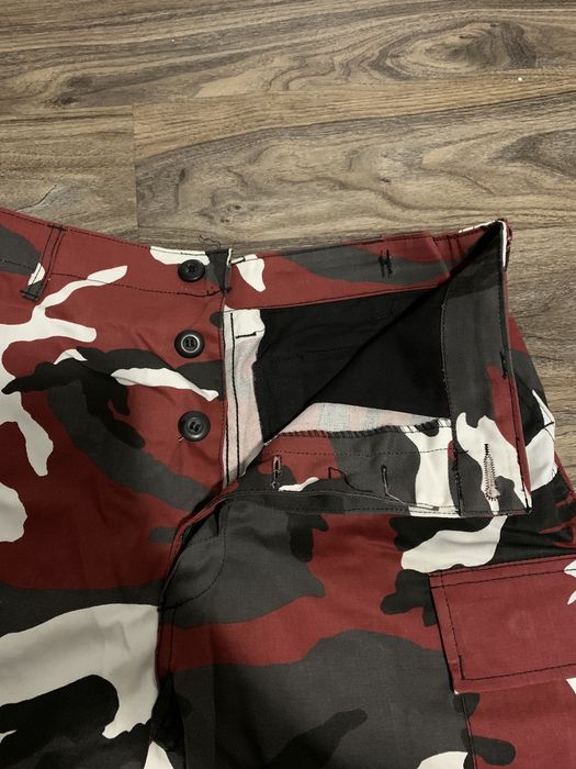 Vintage Rothco Red Camo Short🔥 | Grailed