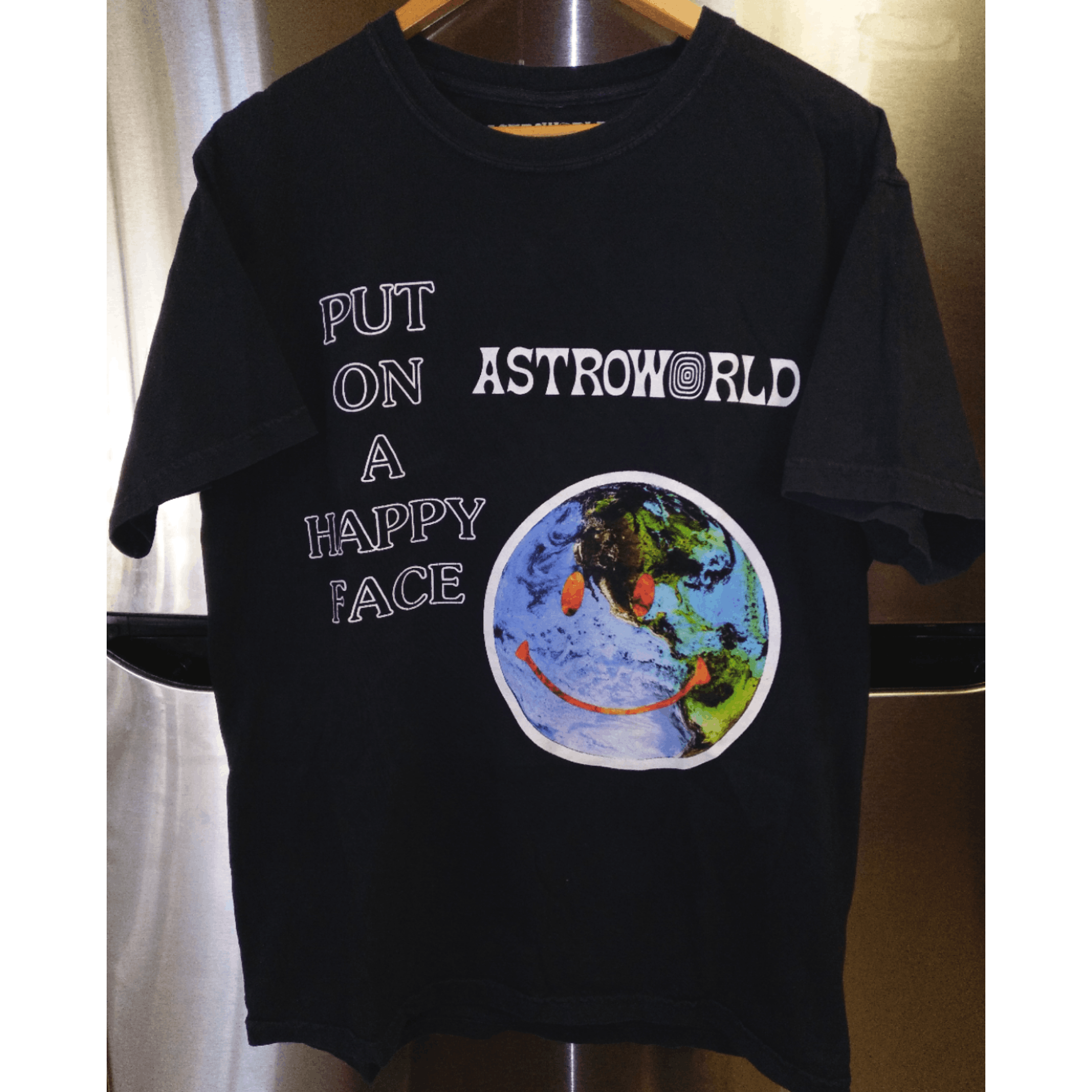 Travis Scott Travis Scott Astroworld 'put on a happy face/down to earth ...