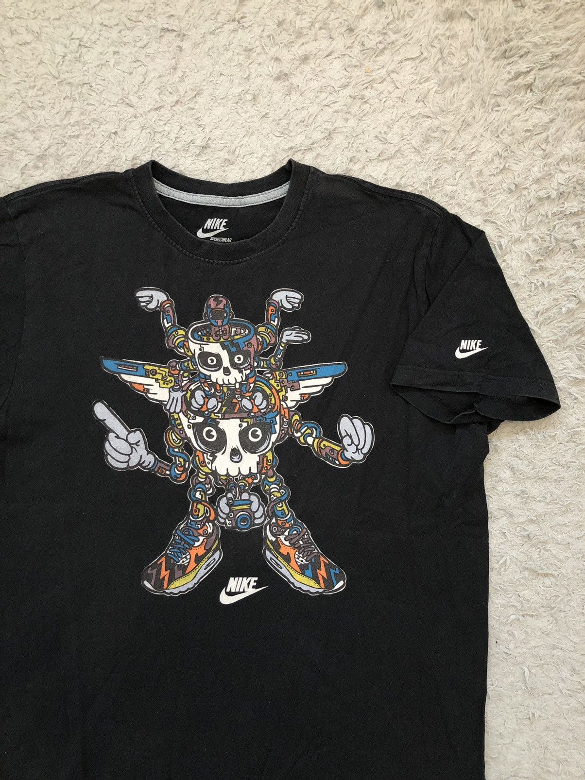Nike × Vintage Tshirt Nike robot vintage logo | Grailed