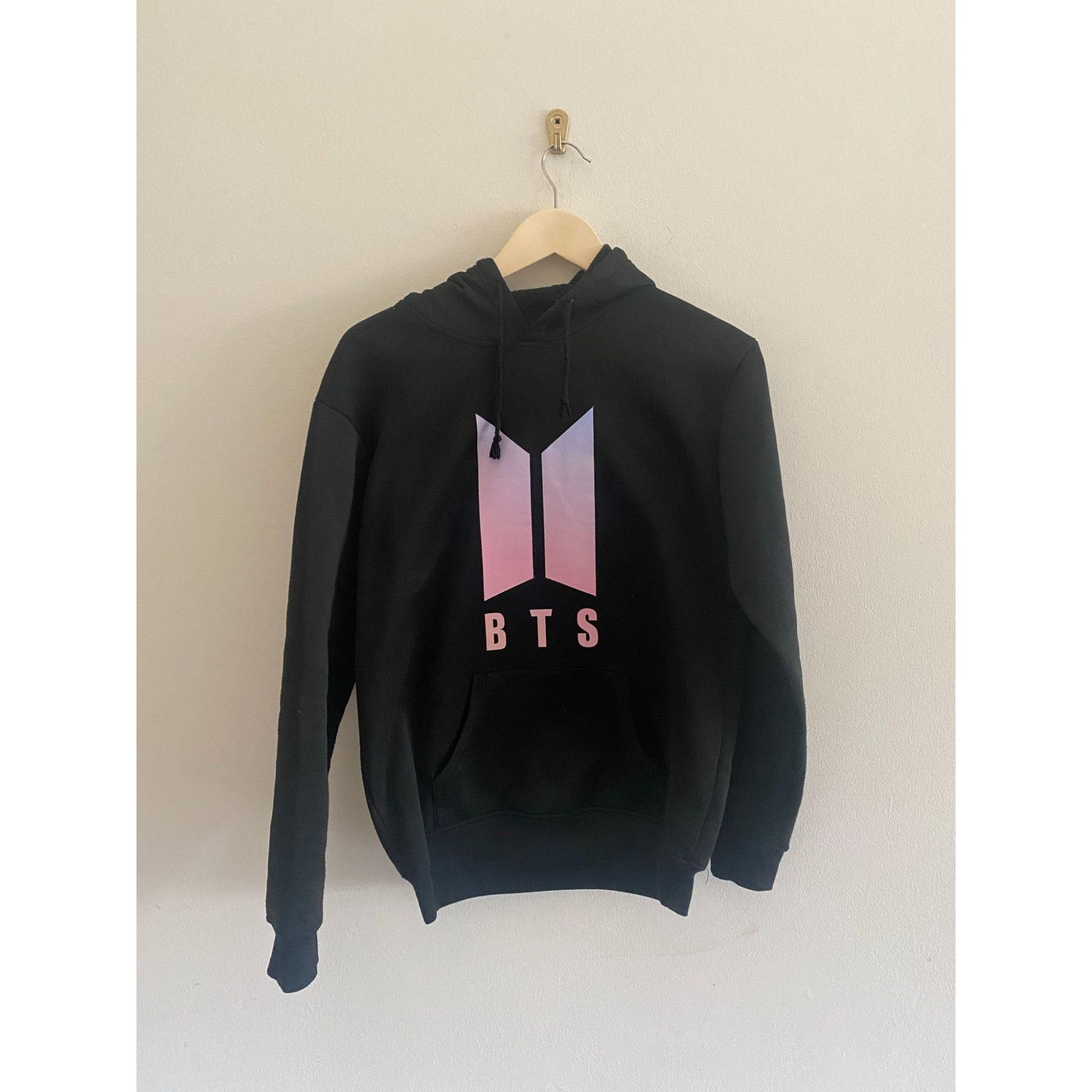 Band Tees × Streetwear BTS Logo Korean K-Pop Band Merch Hoodie ...