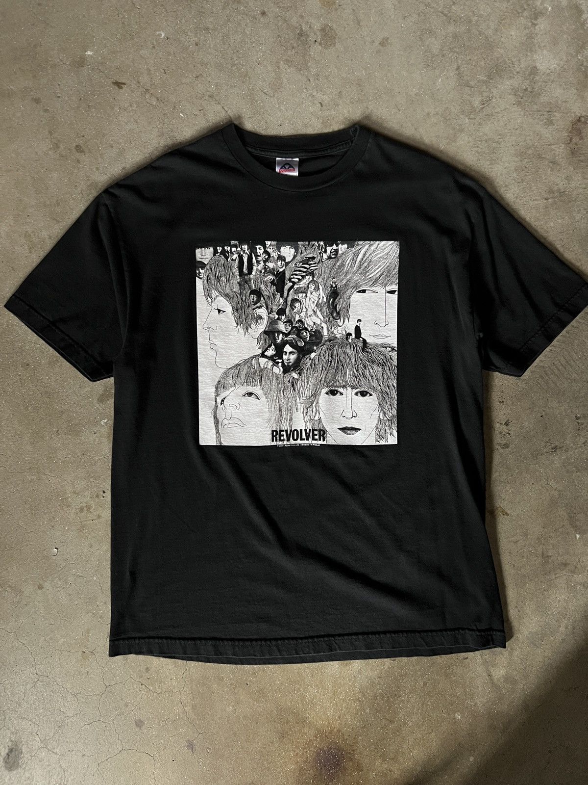 Band Tees × Rock Tees × Vintage The Beatles Revolver T-shirt | Grailed
