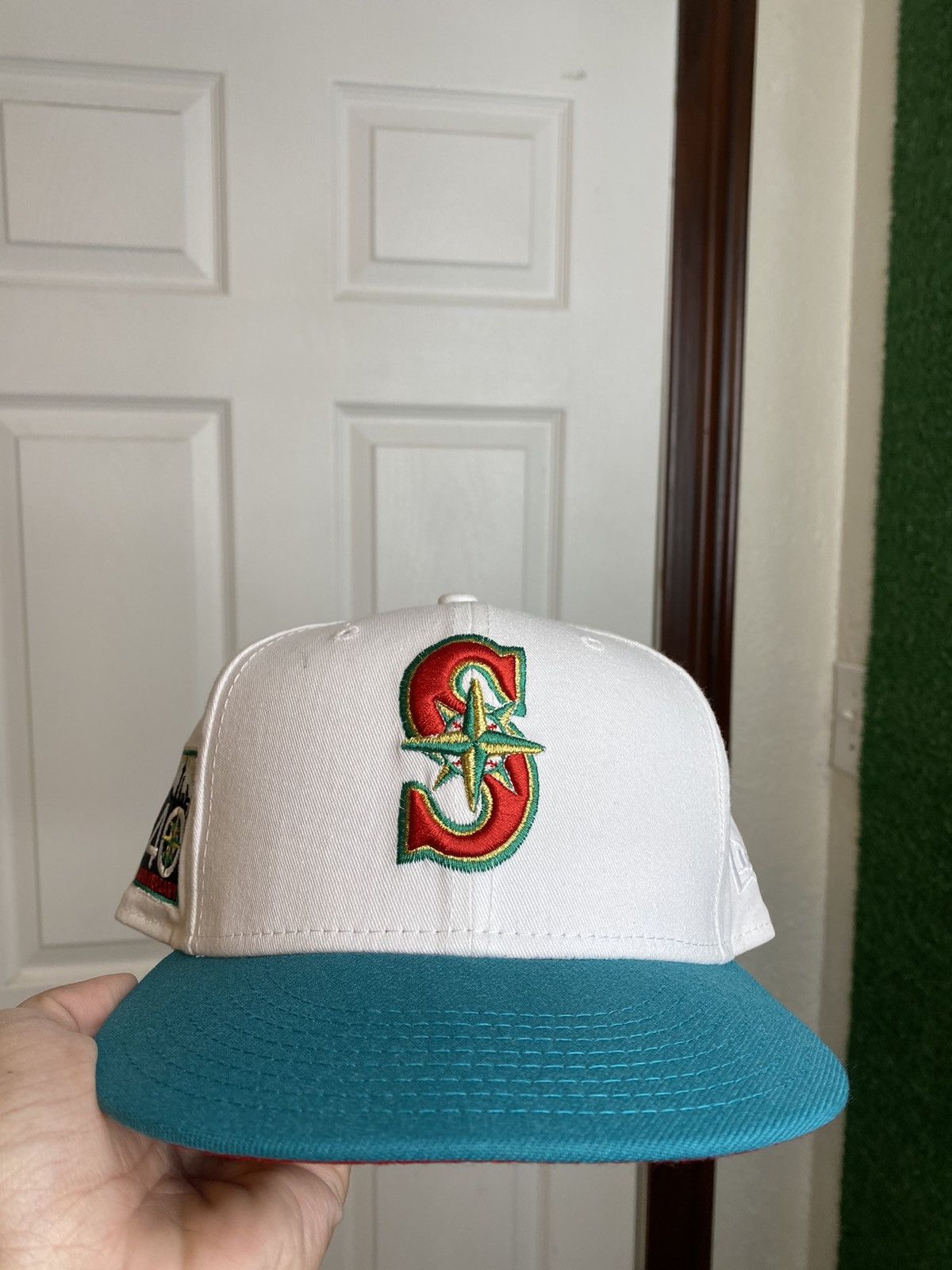 New Era Seattle Mariners red bottom fitted | Grailed