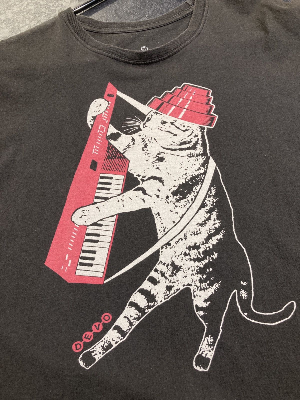 Vintage Vintage Devo Cat Tee | Grailed