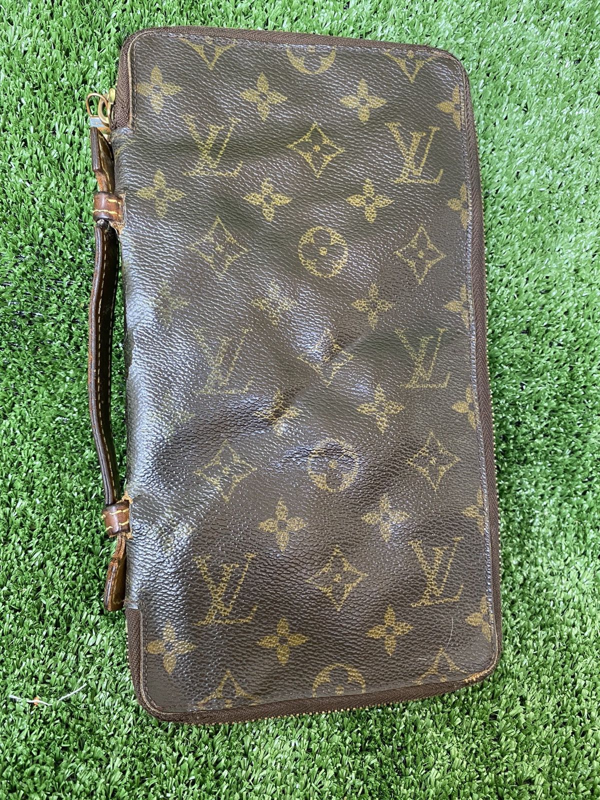 Louis Vuitton × Vintage Authentic Louis Vuitton Monogram Zippy Travel ...