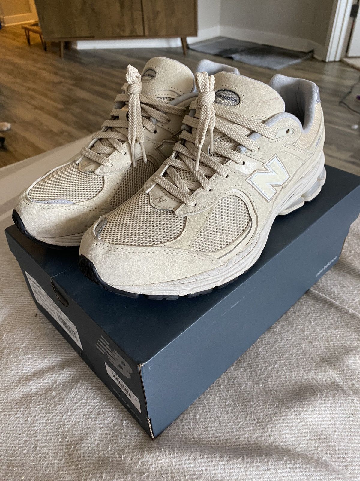 New Balance New Balance 2002RE Bone Aluminum 10.5 | Grailed