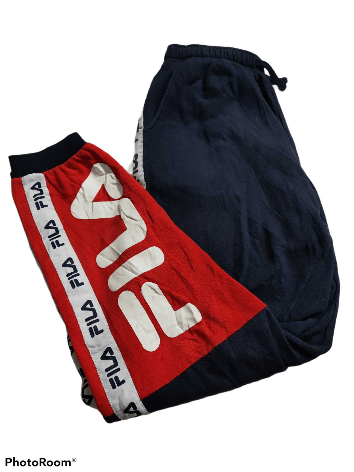 Fila strip store