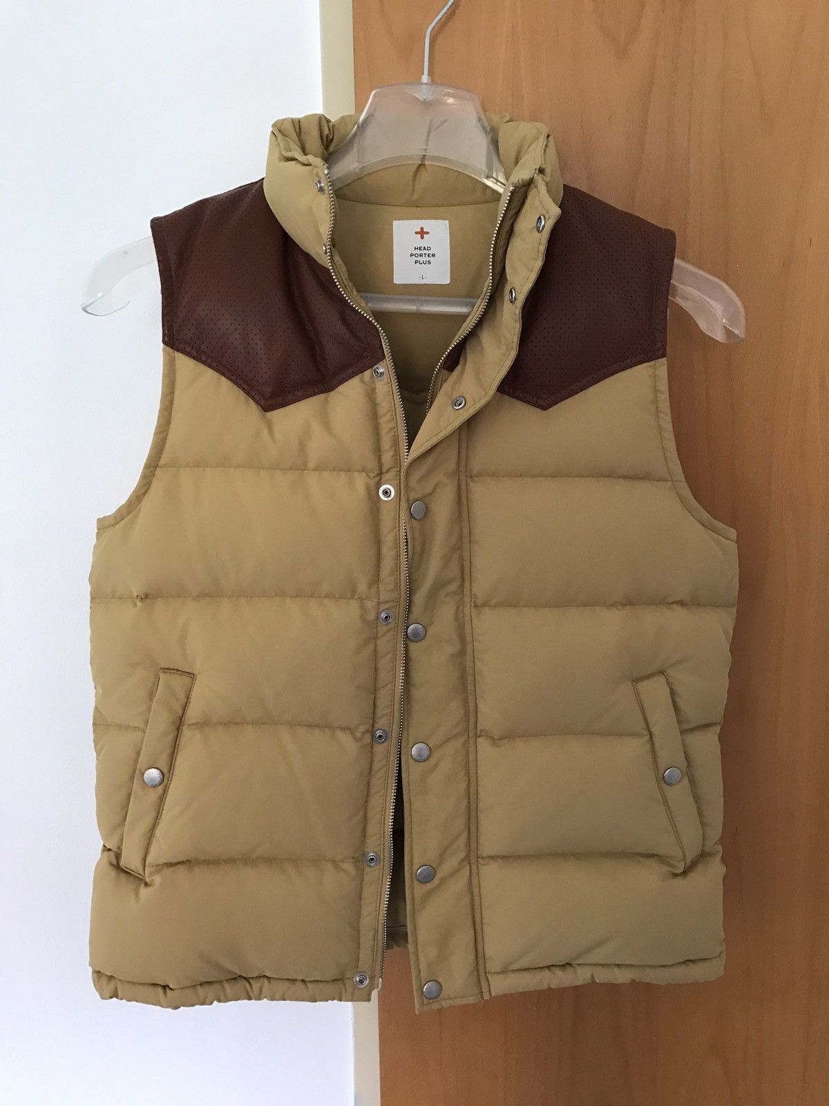 Head Porter Sand Colored Down Vest With Leather Application | Grailed