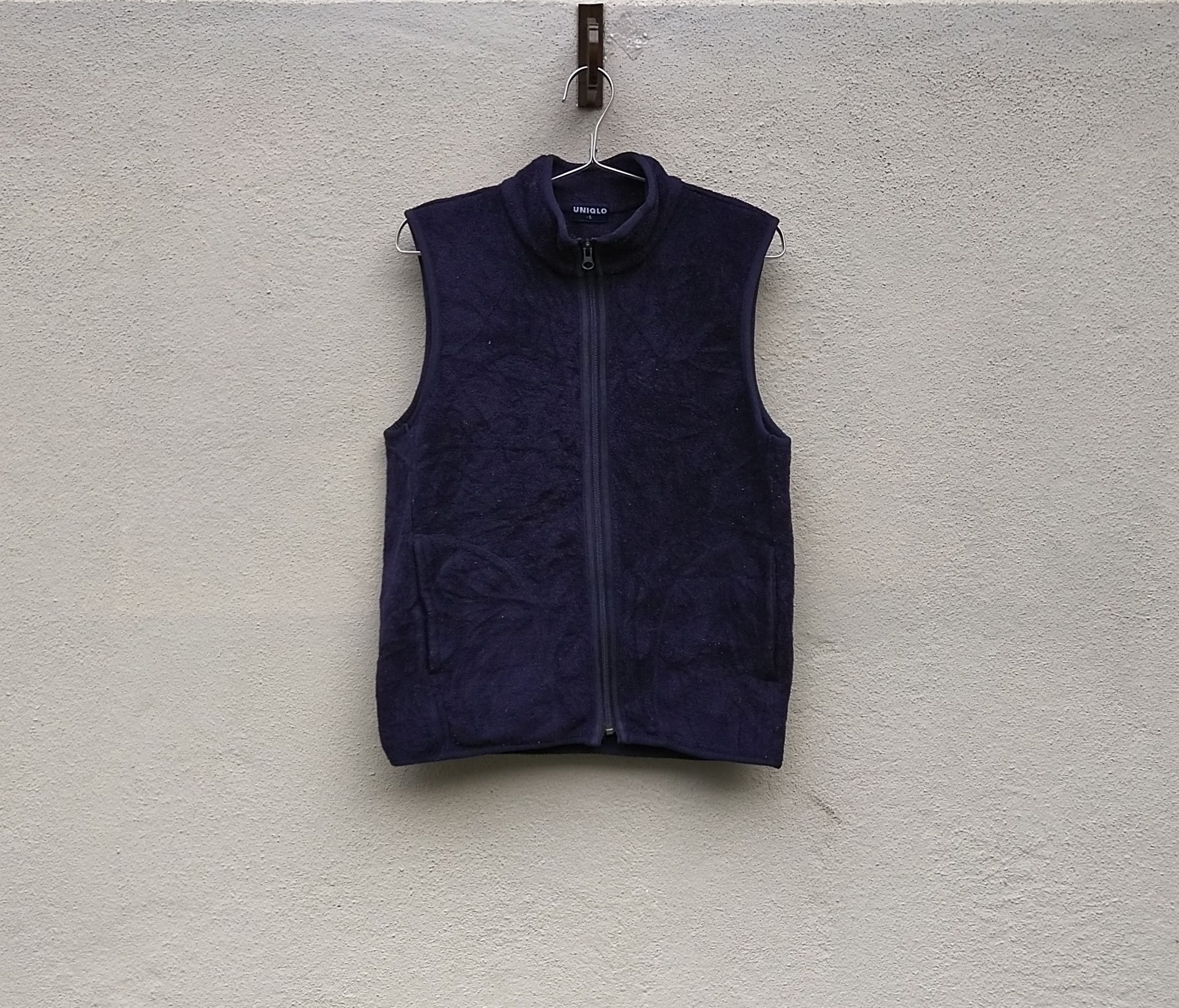 Japanese Brand × Uniqlo 🔥Vintage Uniqlo Fleece Sherpa Vest | Grailed