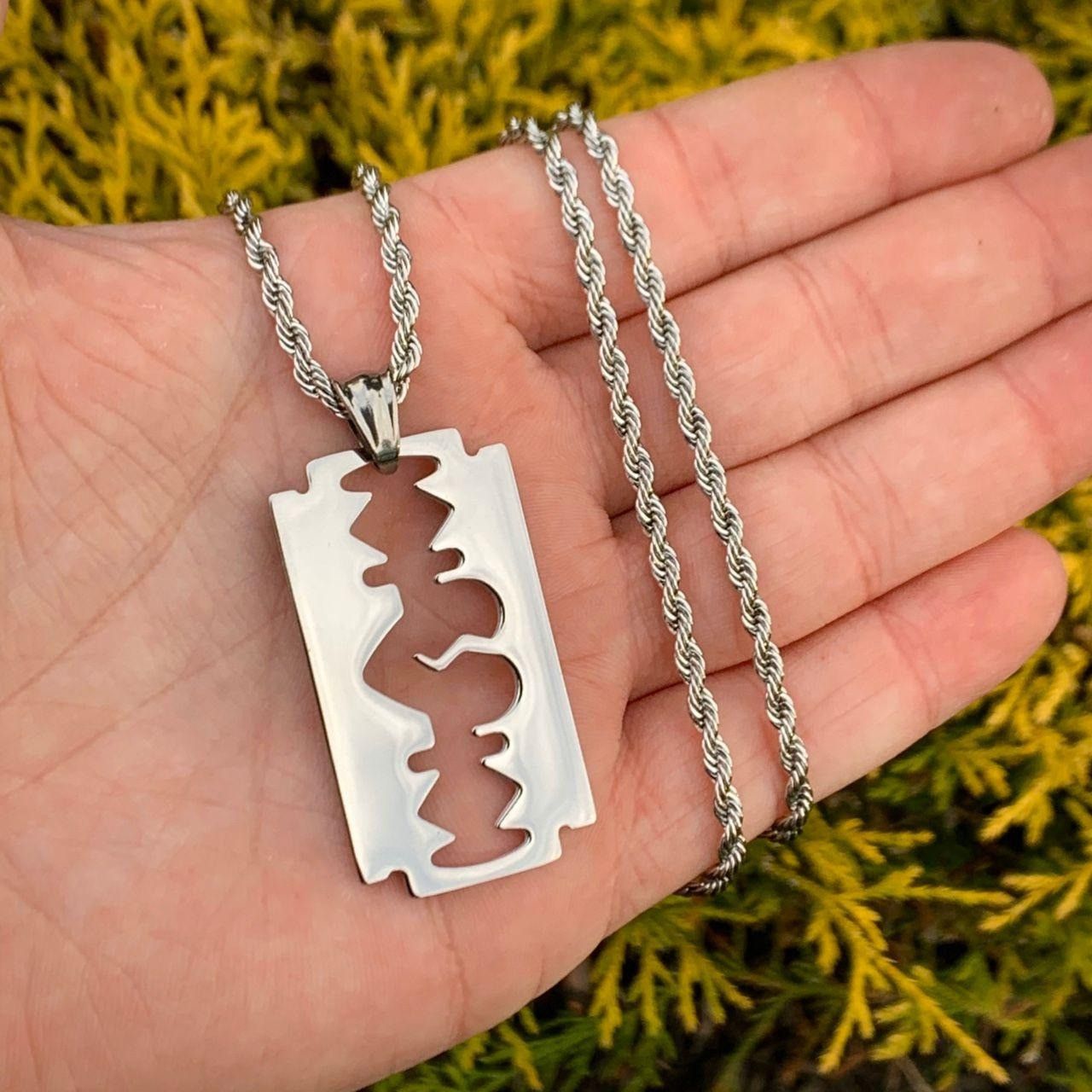 Jewelry × Streetwear Razor Heart Necklace | Rope Chain | Figaro Cuban ...