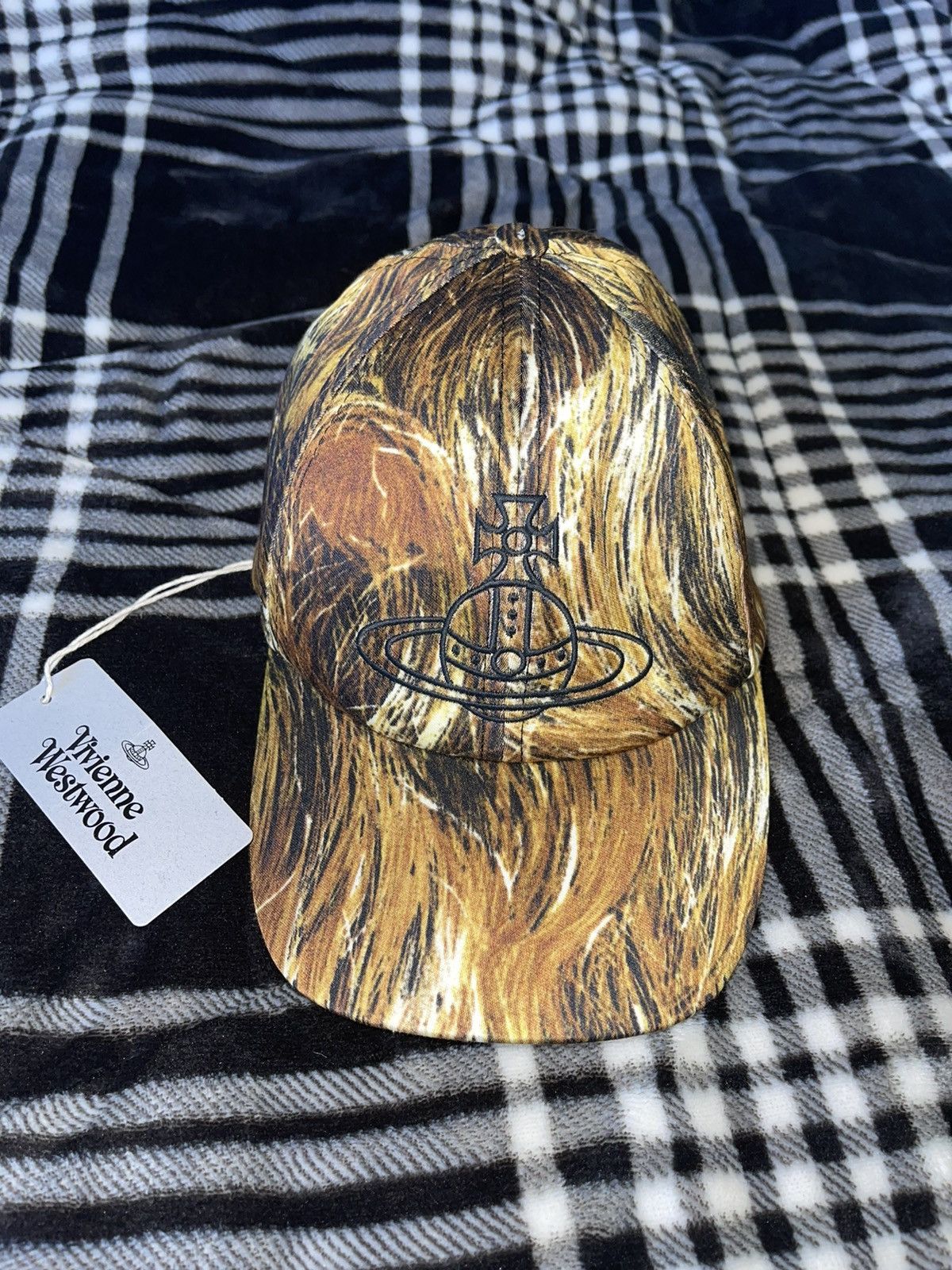 Vivienne Westwood FINAL DROP Vivienne Westwood Hair-Print Orb Baseball ...