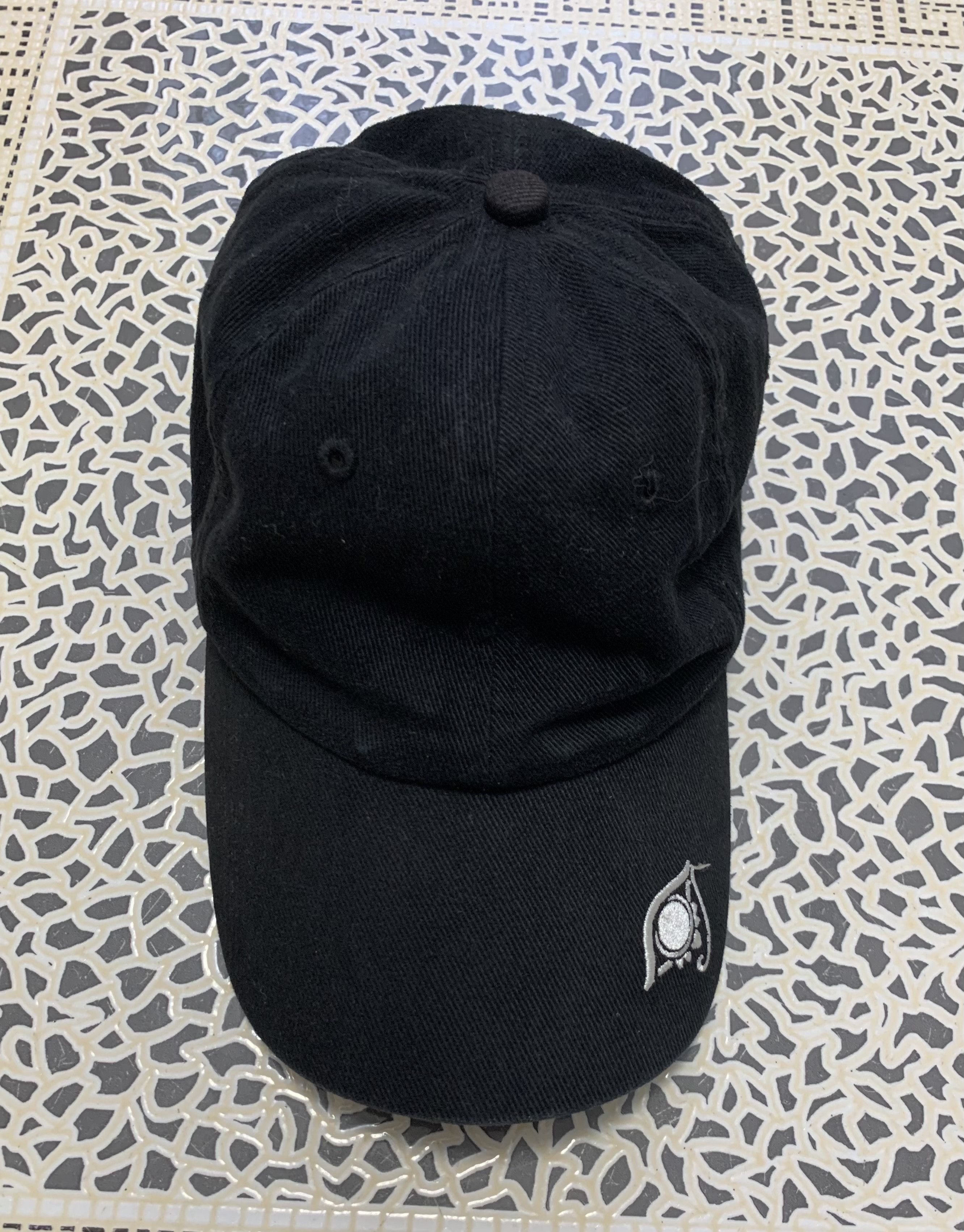 Vintage Tomb Rider 2001 cap vinatge Lara Croft | Grailed