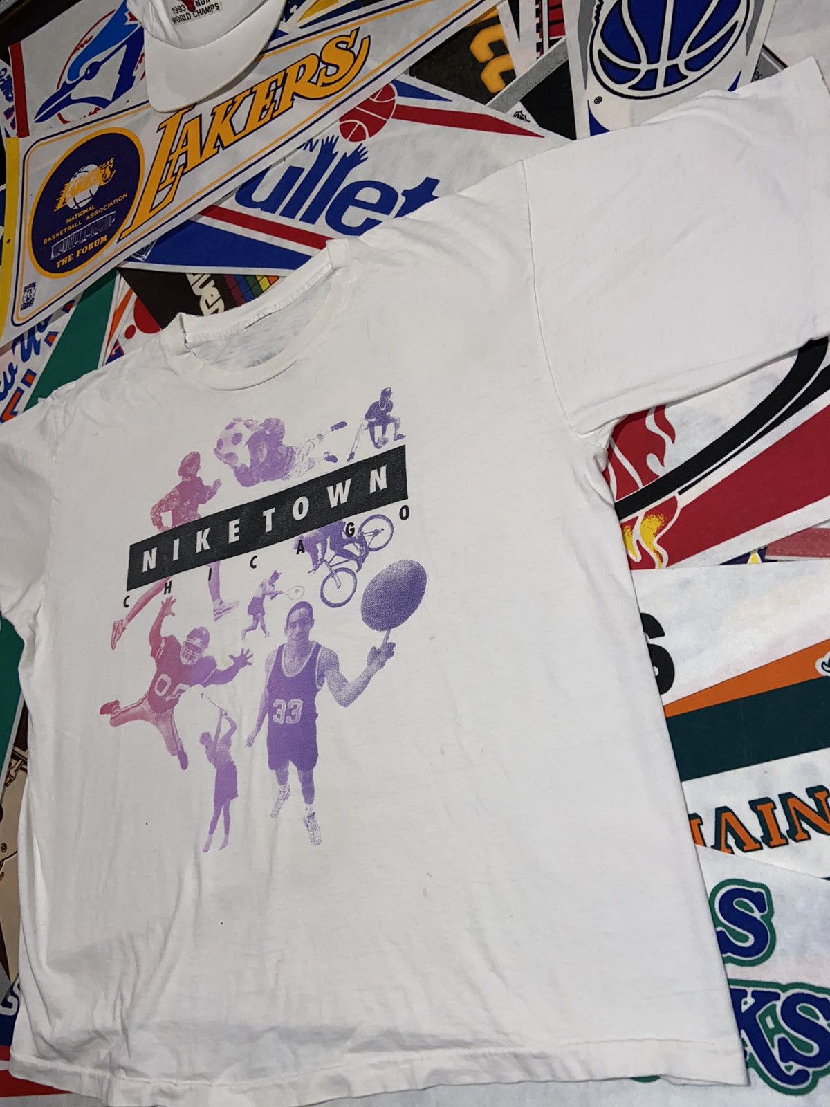 Nike niketown x vintage | Grailed