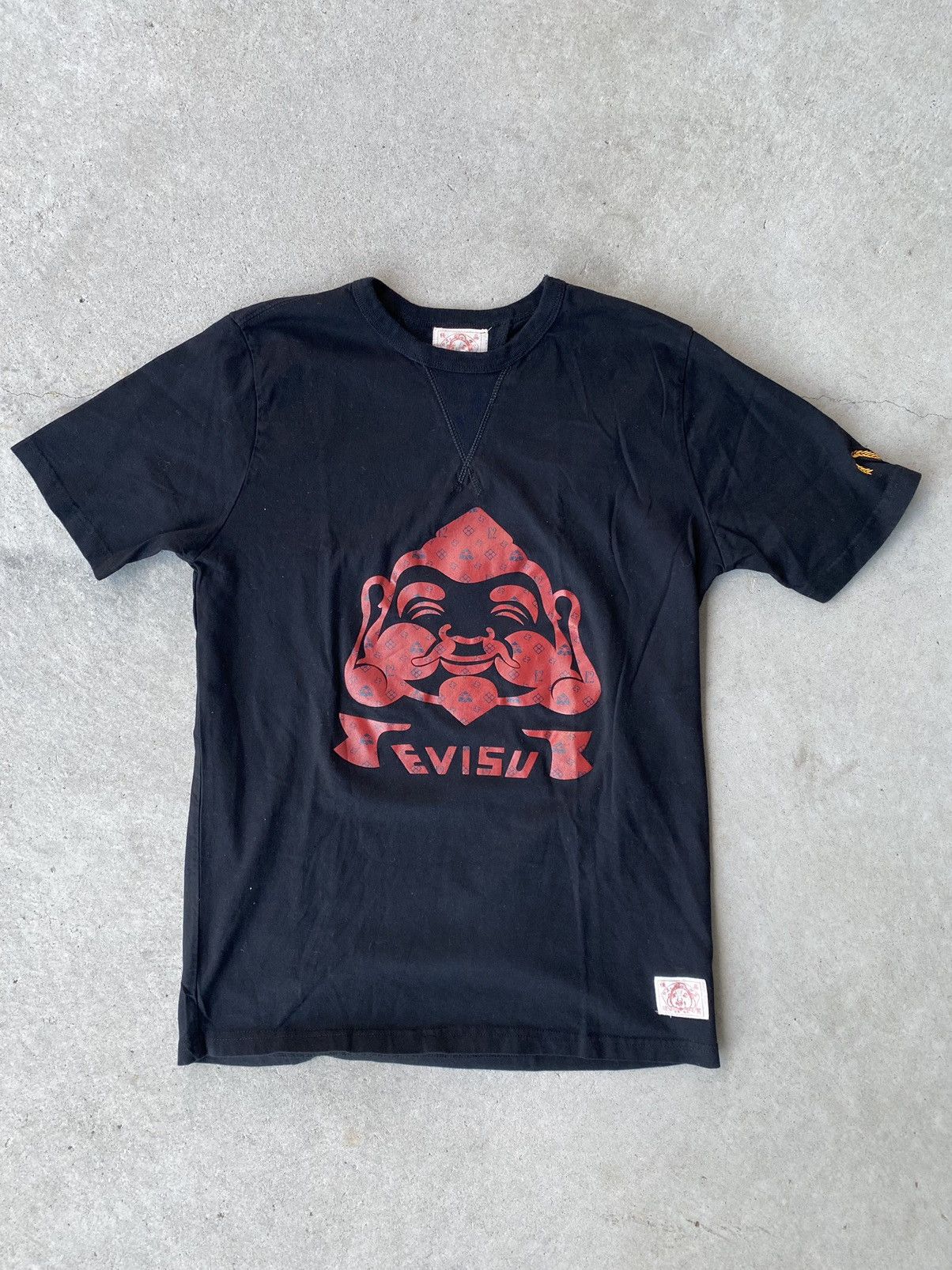 Vintage EVISU DOUBLE V LOGO T SHIRT | Grailed